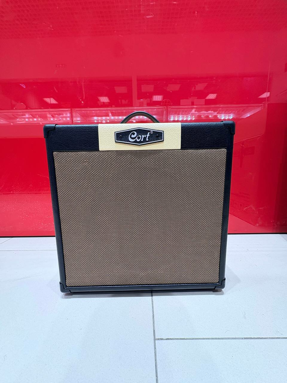 Cort CM30R