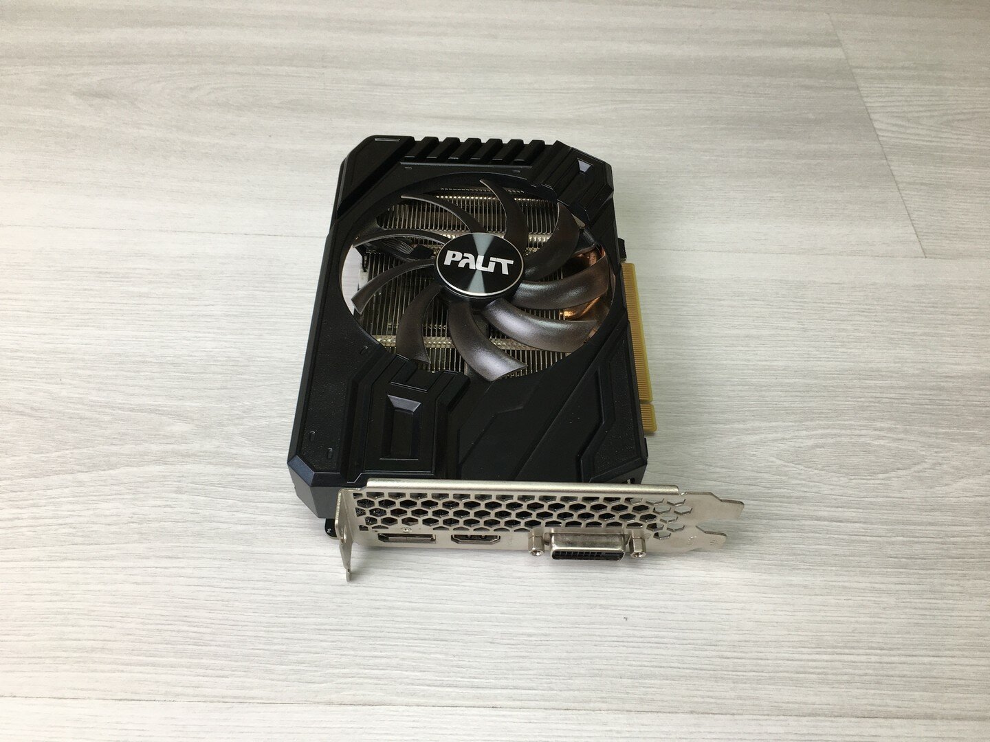 Видеокарта 6Gb GeForce 1660 GTX Super, PALIT GTX1660SUPER 6G GDDR6 192bit DVI HDMI DP, PCI-E