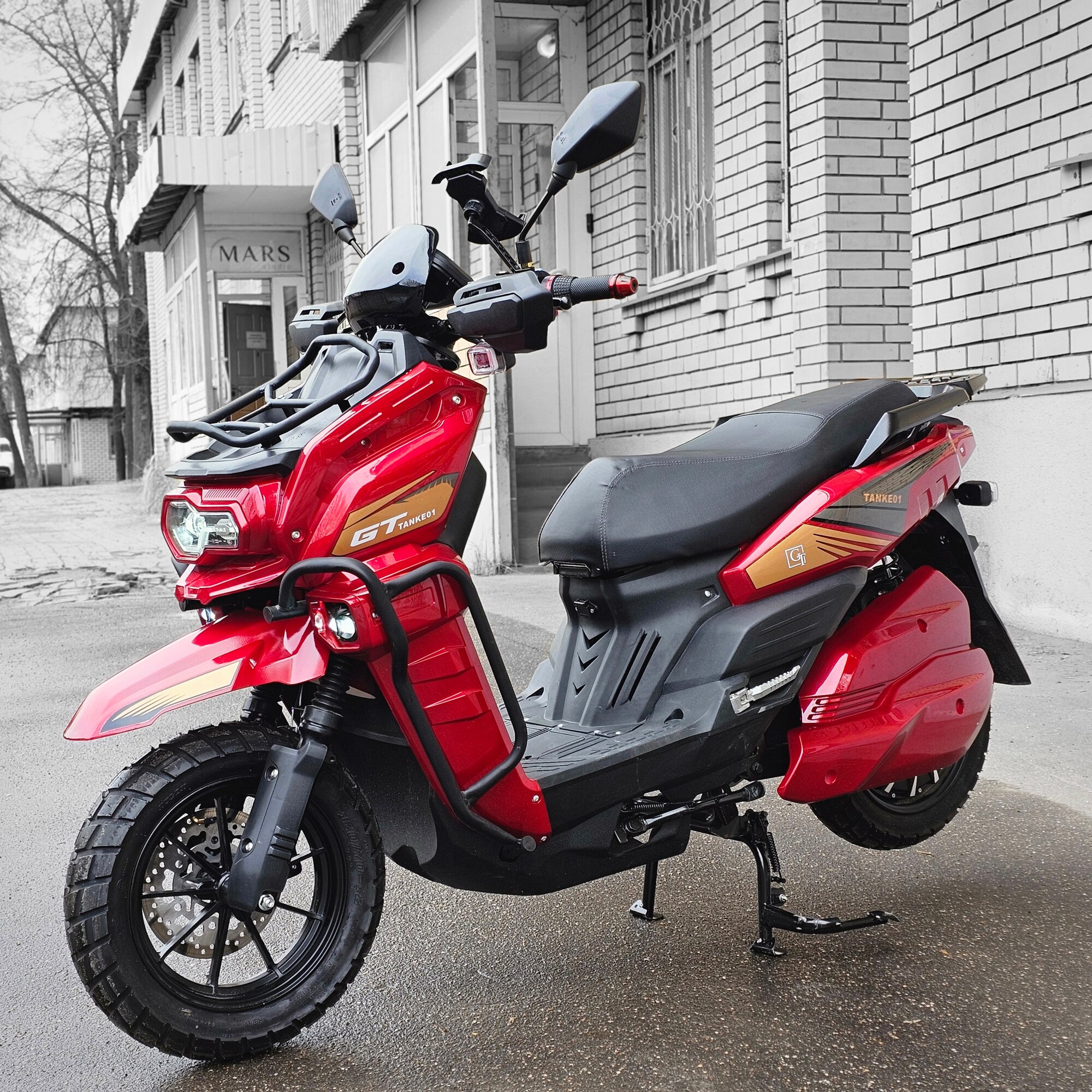 Электроскутер GT Tank 3000W (4300W в пике) 72V/60Ah Li-ion, красный глянцевый