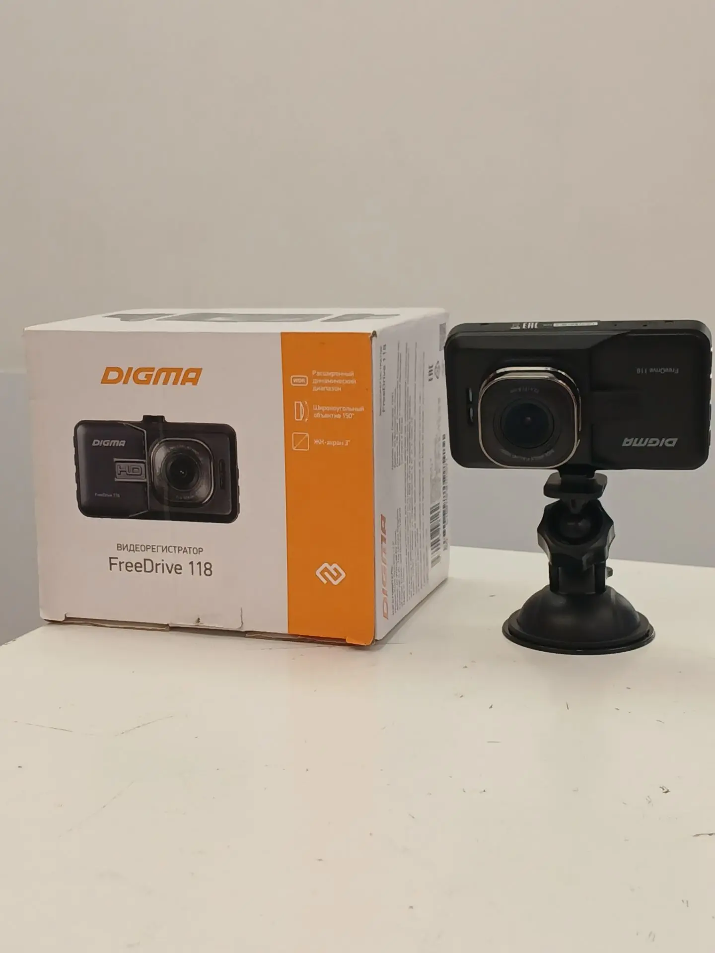 Digma FreeDrive 118