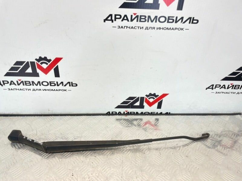Держатель щетки стеклоочистителя Hyundai Matrix 2008 9832017000 FC G4ED, правый (с пробегом)