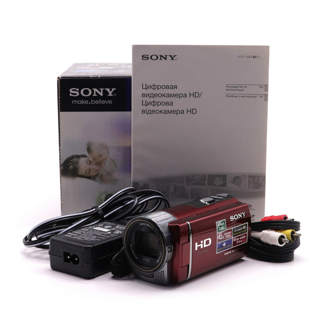 Видеокамера Sony HDR-CX130E в упаковке