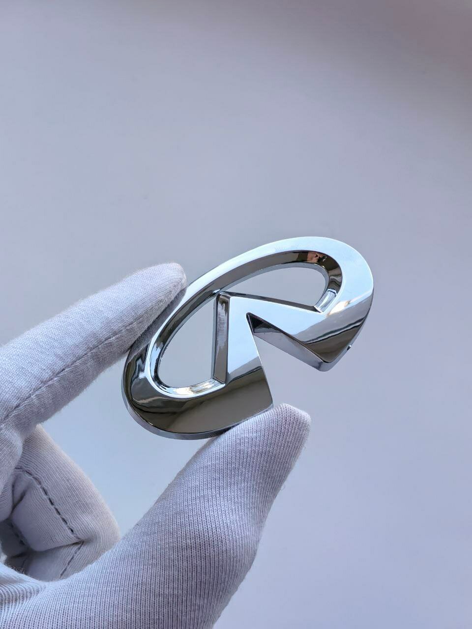 Эмблема Infiniti на руль 62*33 мм, значок, шильдик, логотип Инфинити на авто
