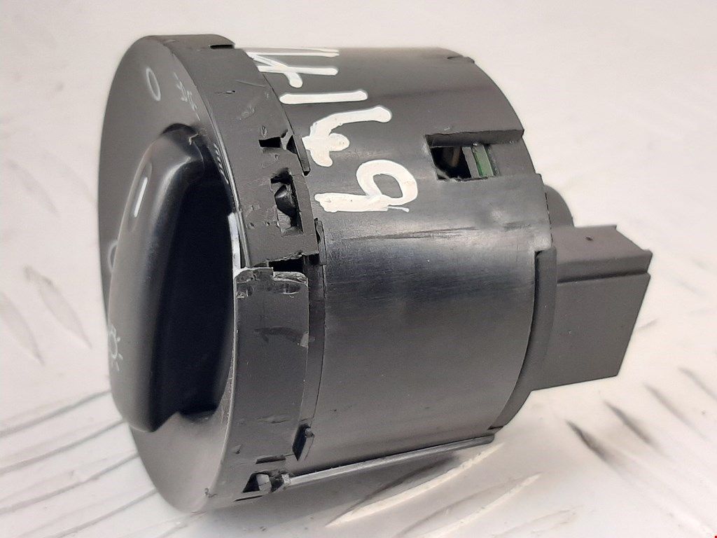 Переключатель света / 726582 1K0941431BB 3C8941431BXSH для Volkswagen Passat 6 (с пробегом)