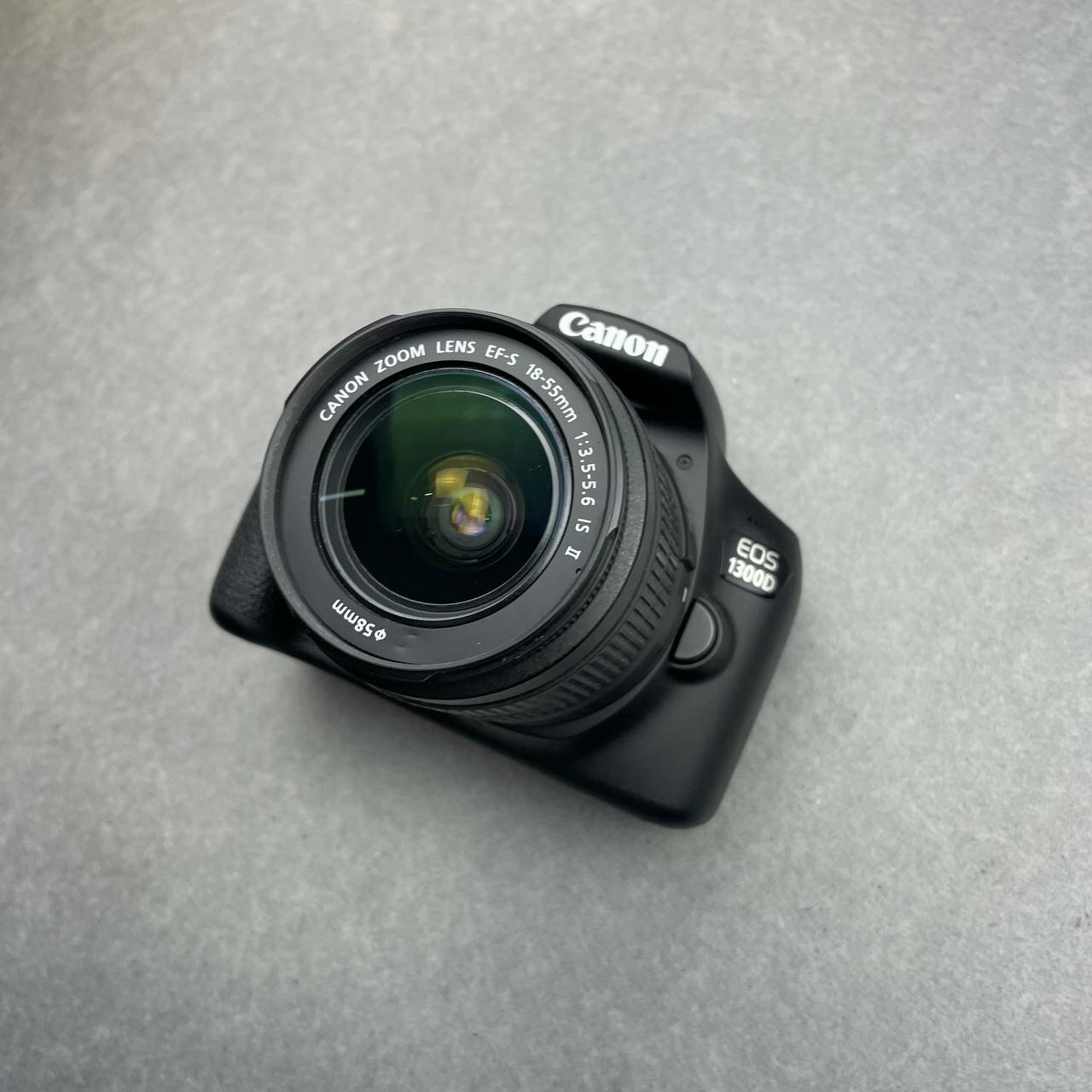 Цифровой компактный фотоаппарат Canon EOS 1300D + 18-55 mm