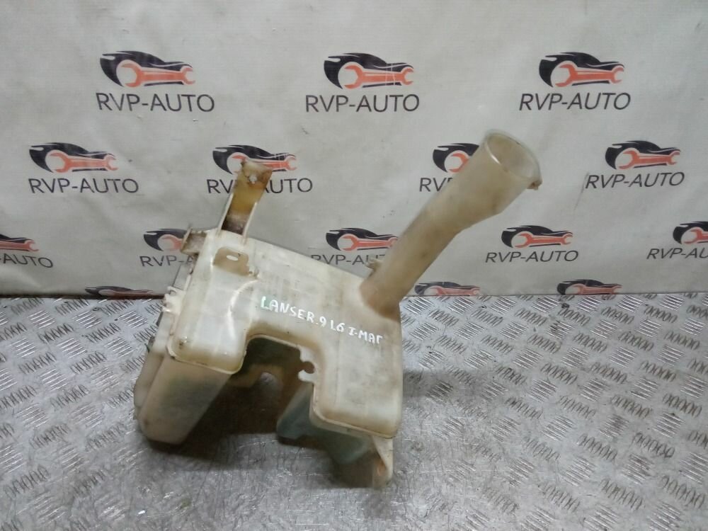 Бачок омывателя Mitsubishi Lancer 9 2000—2007