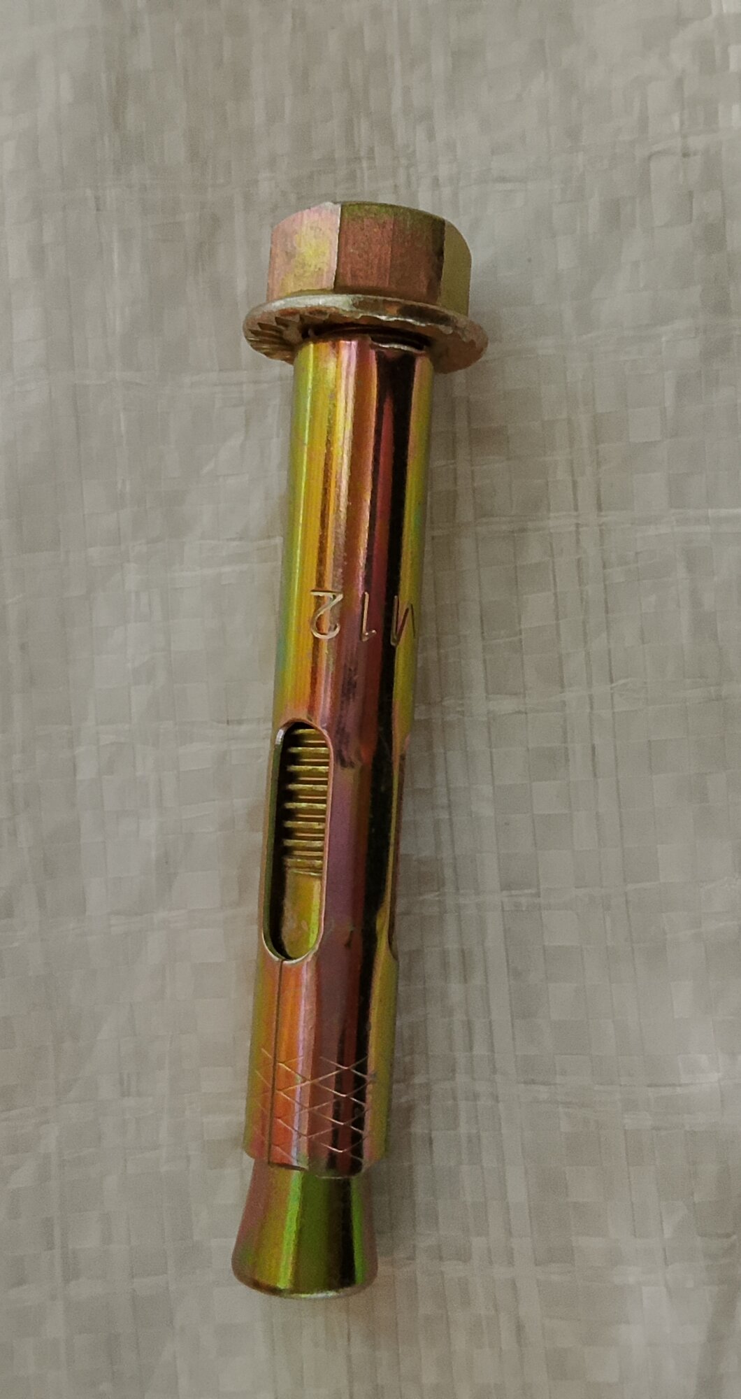 Анкер - болт с гайкой Ø 12 х 75 мм в комплекте 10 штук.