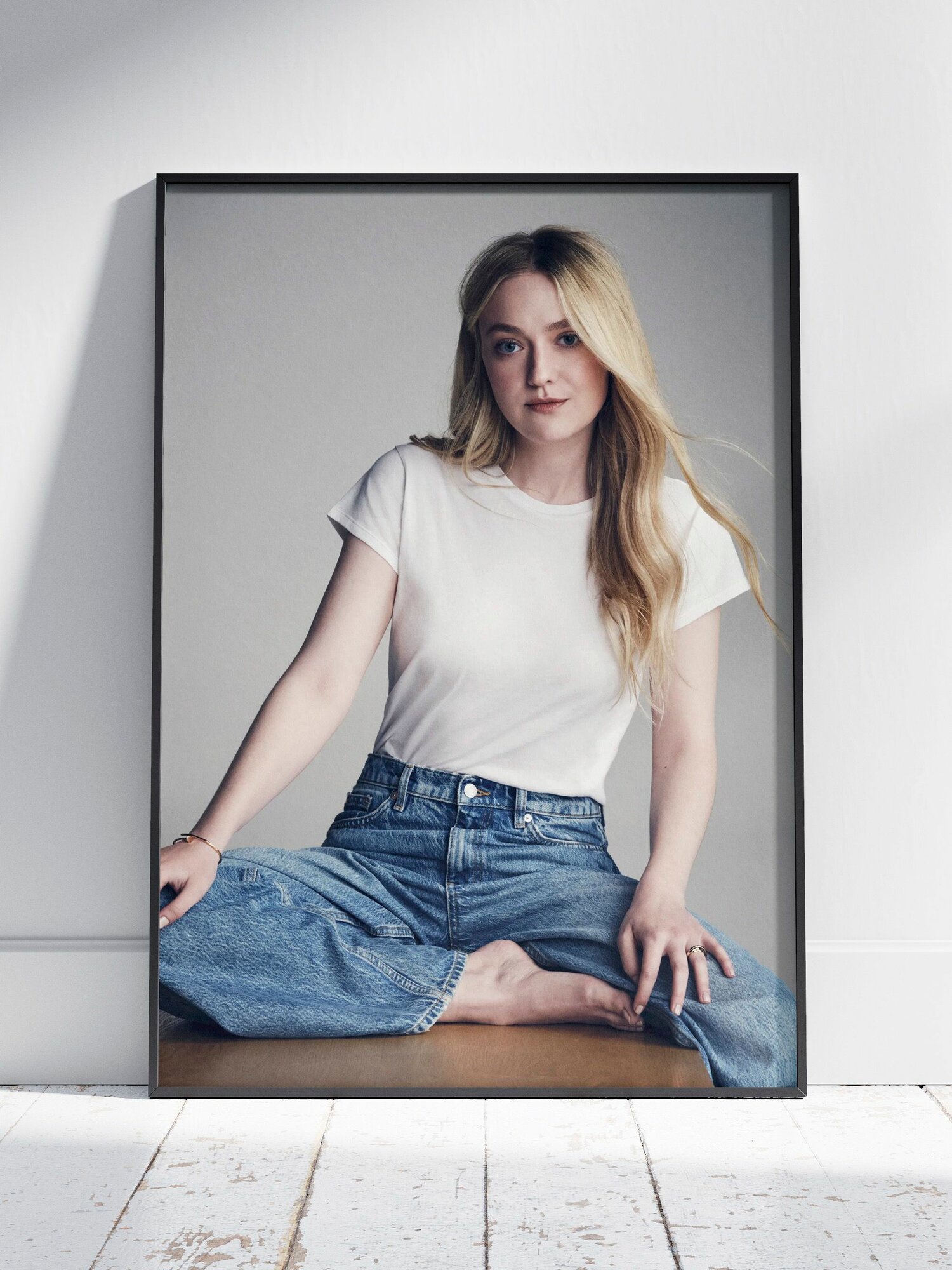 Плакат на стену для интерьера Дакота Фаннинг (Dakota Fanning 28) - Постер по актеру фильма, кино, сериала формата A4 (21x30 см)