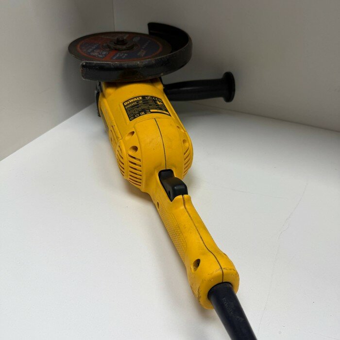 Болгарка DeWalt WE492-QS