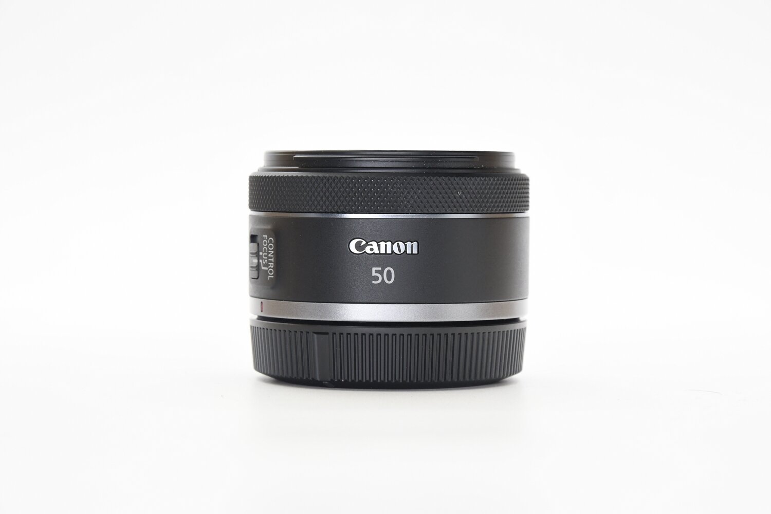 Объектив Canon RF 50mm f/1.8 STM
