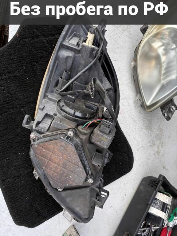 Фара Лево с пробегом Toyota Vitz SCP90
