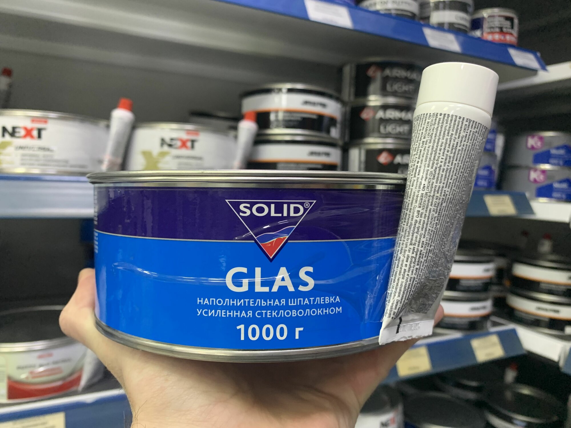 Шпатлевка наполняющая, усиленная стекловолокном SOLID GLAS 1000мл.