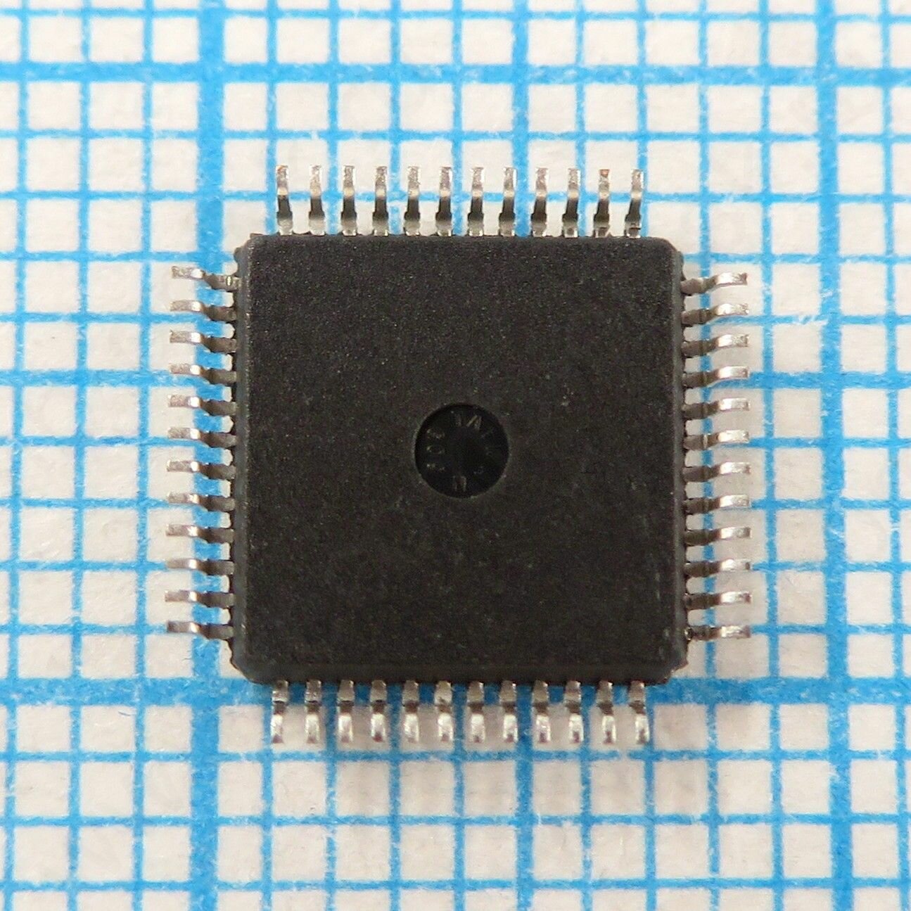 ALC892 - HD аудио codec (кодер/декодер) — фото 1