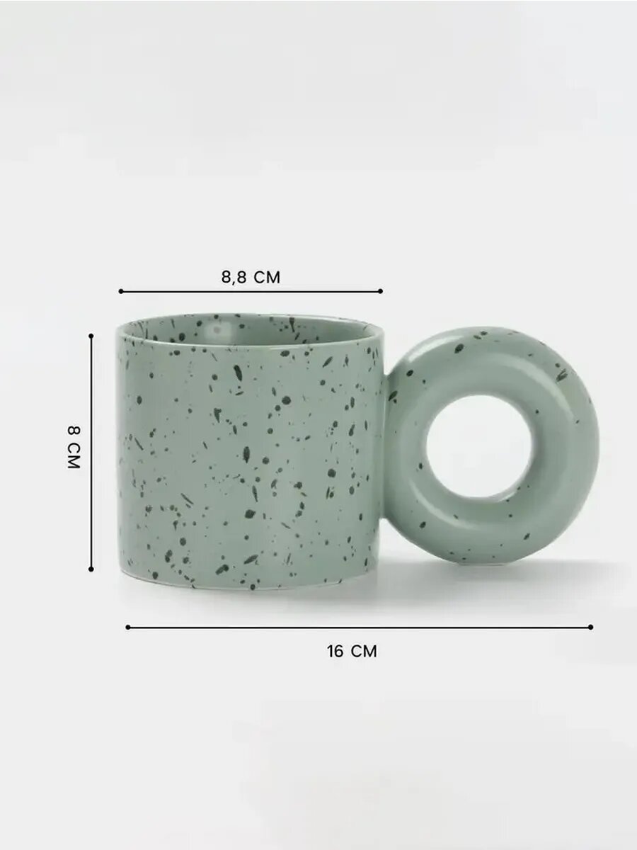 Оригинальная керамическая кружка с крапинками
