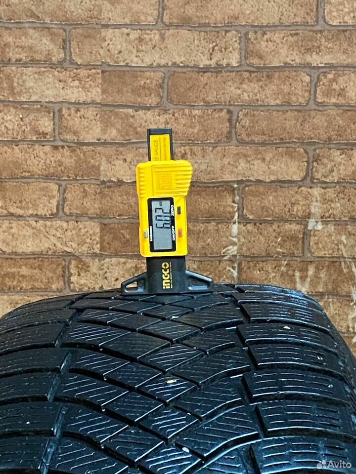 Pirelli Ice Zero FR 235/60 R18 — фото 1
