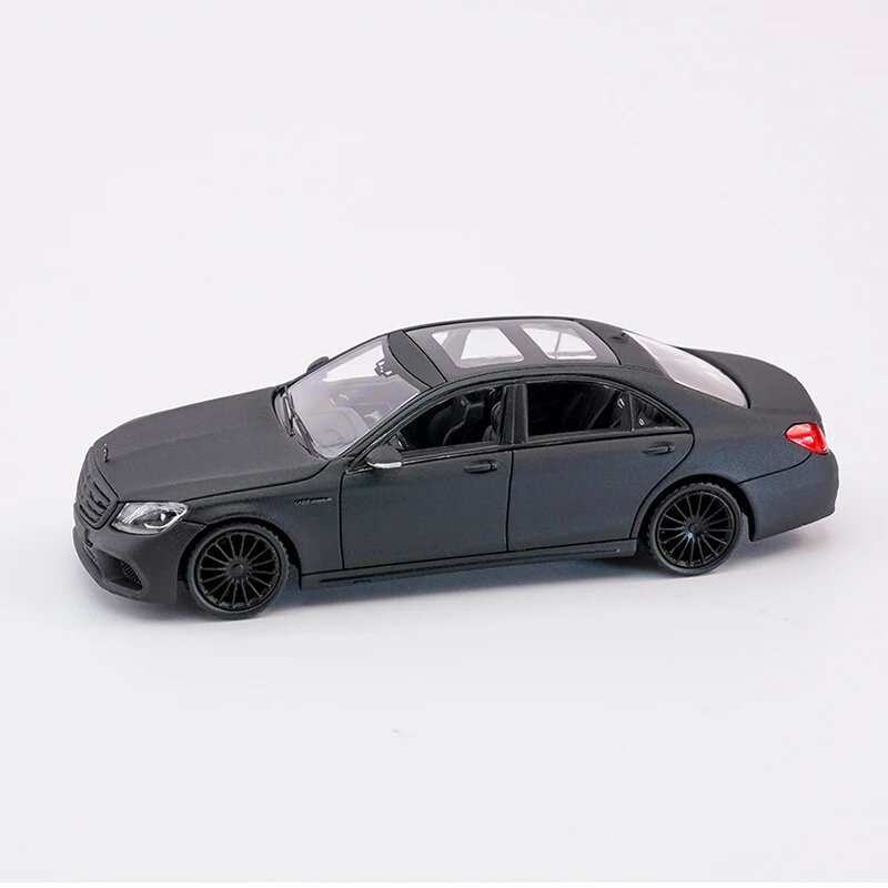 Маisto Spot King 1:64 S65 W222 черный