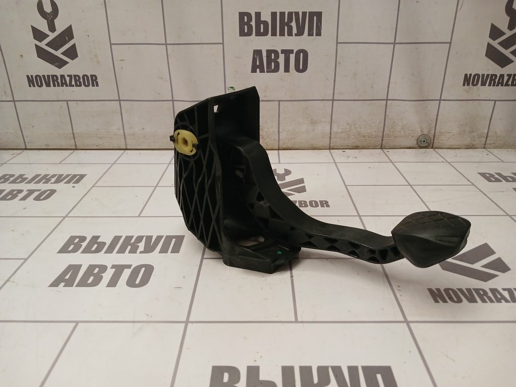 Педаль сцепления VW Polo Sed RUS 2011-2020