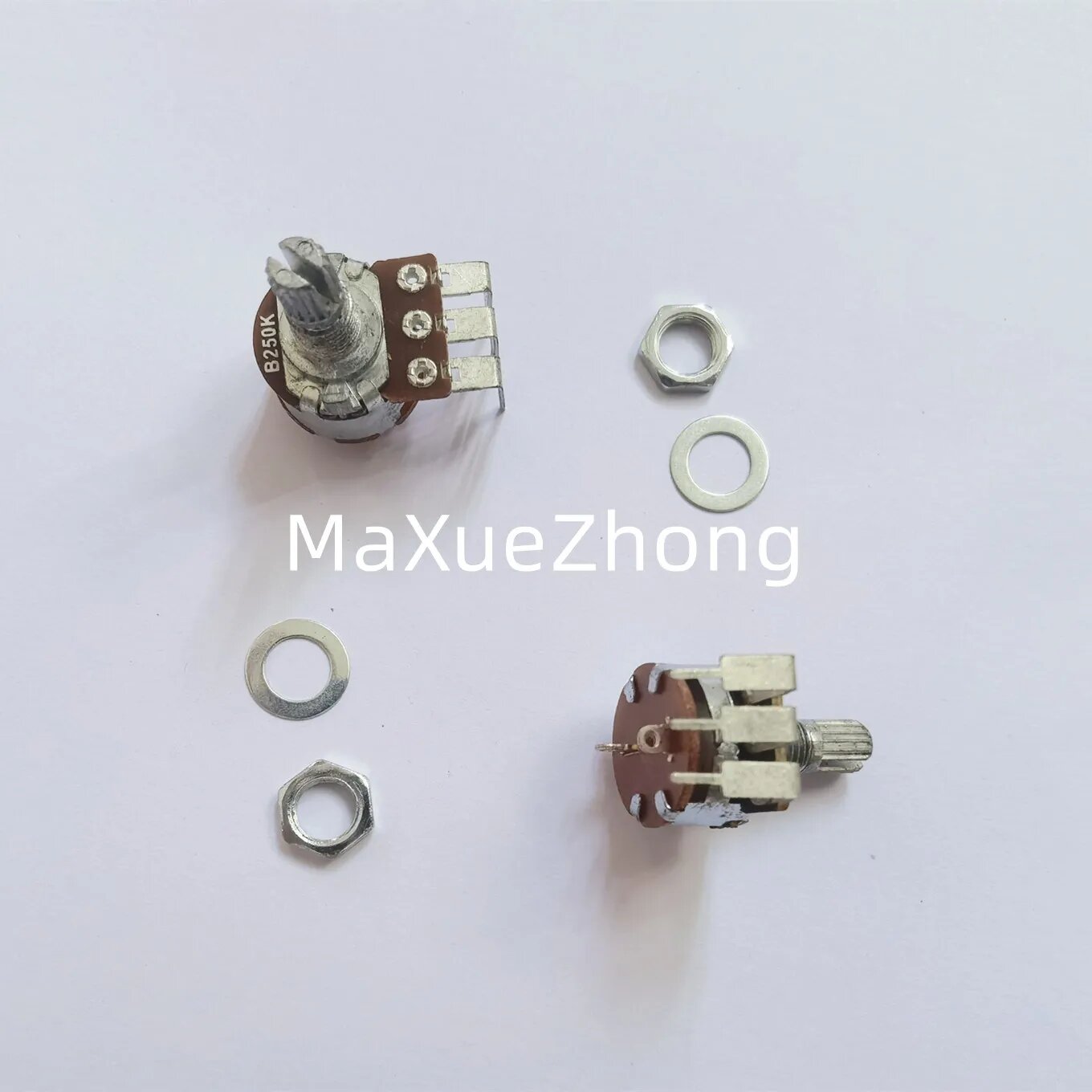 Потенциометр с переключателем MaXueZhong 15мм, B1K