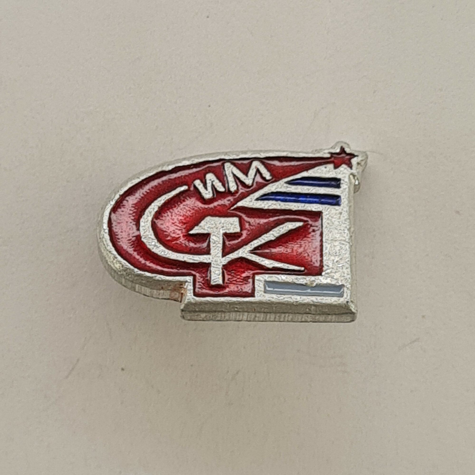 Значок СССР. Спутник, надпись ЗИМ, космос. Винтажный значек.
