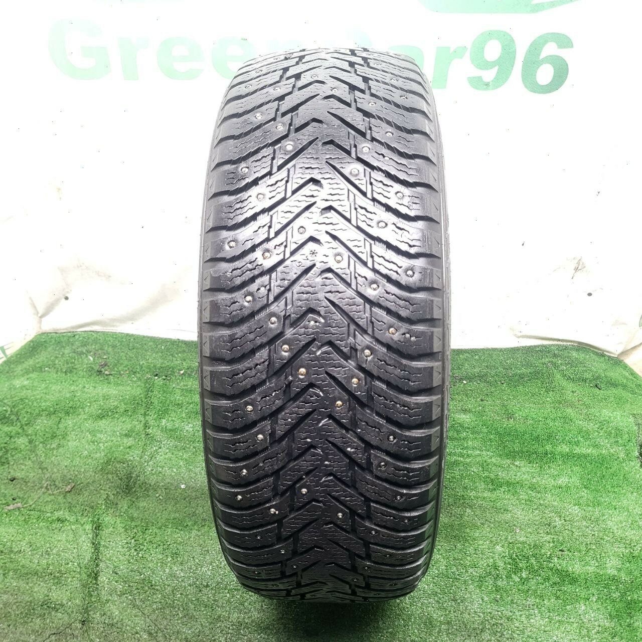 Зимние шины Nokian Tyres Hakkapeliitta 8 SUV 225/55 R18 20% износ WRW180514