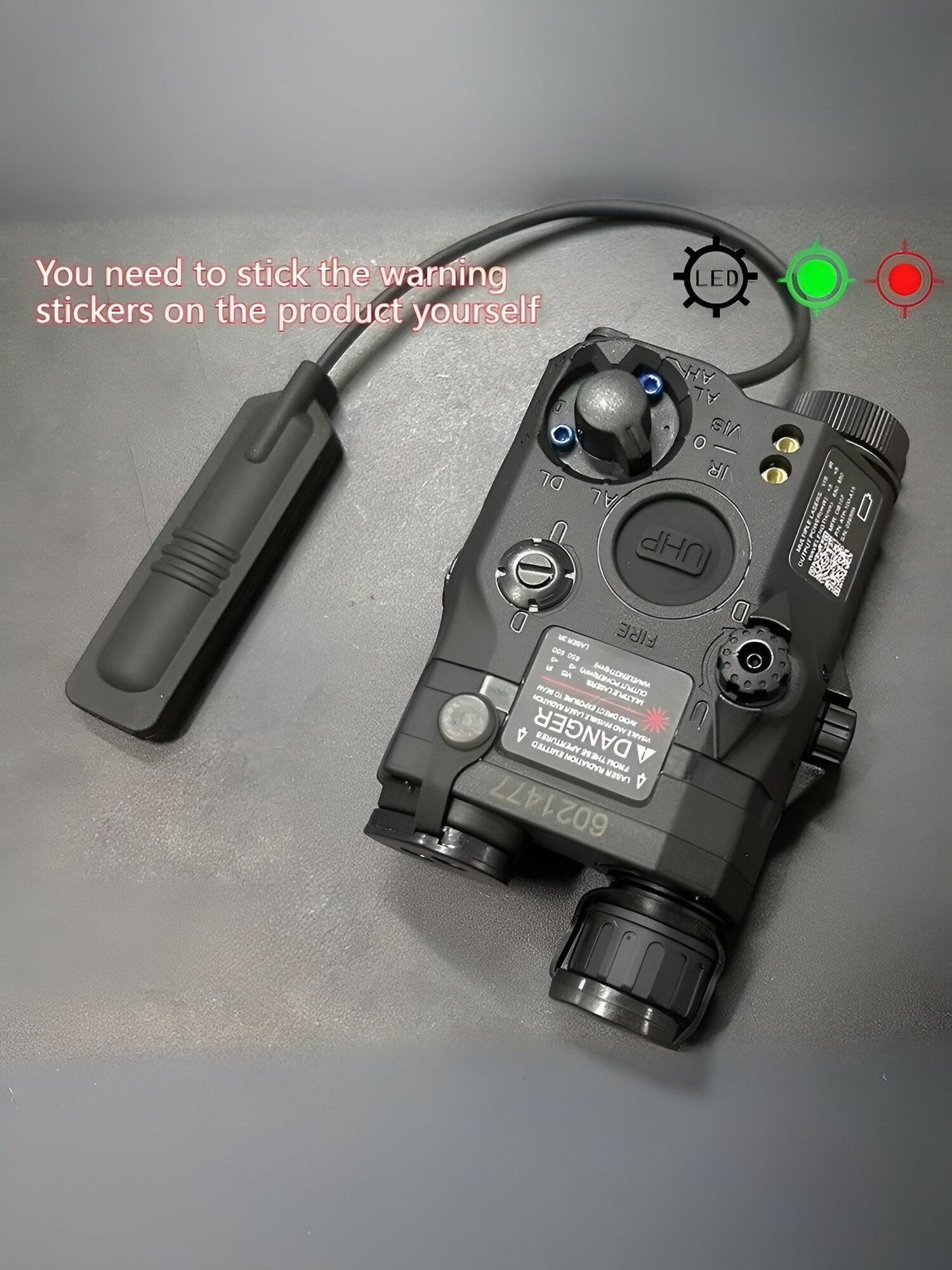 Фонарь Element Gear PEQ-15, с ЛЦУ, выносным креплением, IP57, черный