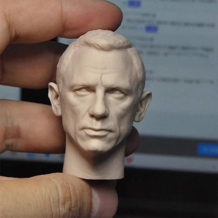 Скульптура головы Daniel Craig 1/6