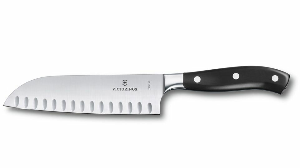 Нож сантоку VICTORINOX Grand Maitre, кованый, лезвие 17 см, 7.7323.17G