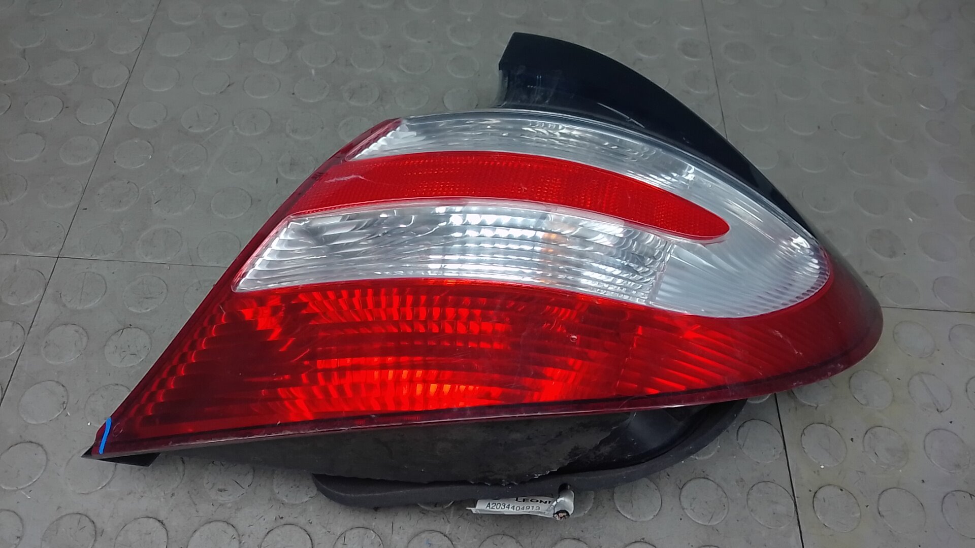 Фонарь задний правый MERCEDES BENZ C-CLASS W203