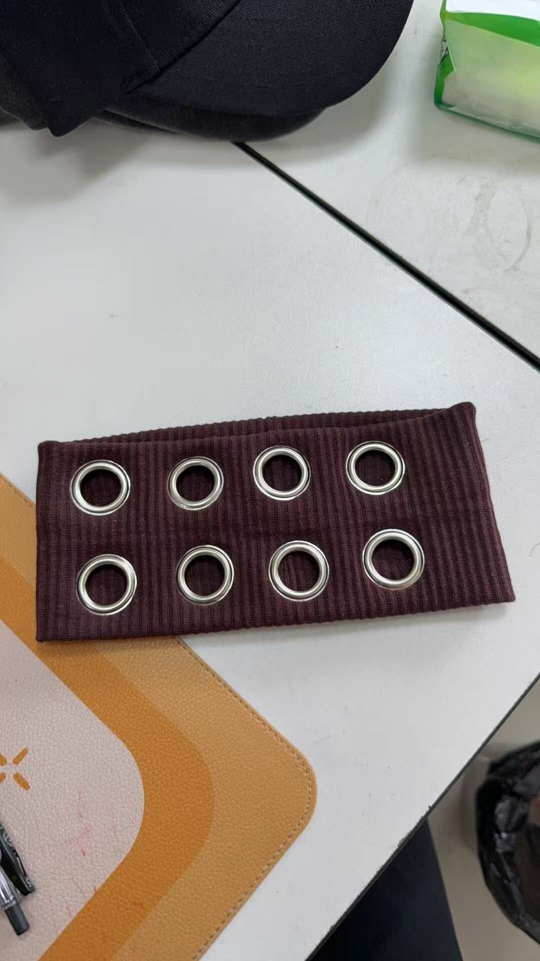 Повязка для волос кофейная, без бренда — универсальный аксессуар для повседневного образа, ухода за лицом и спорта