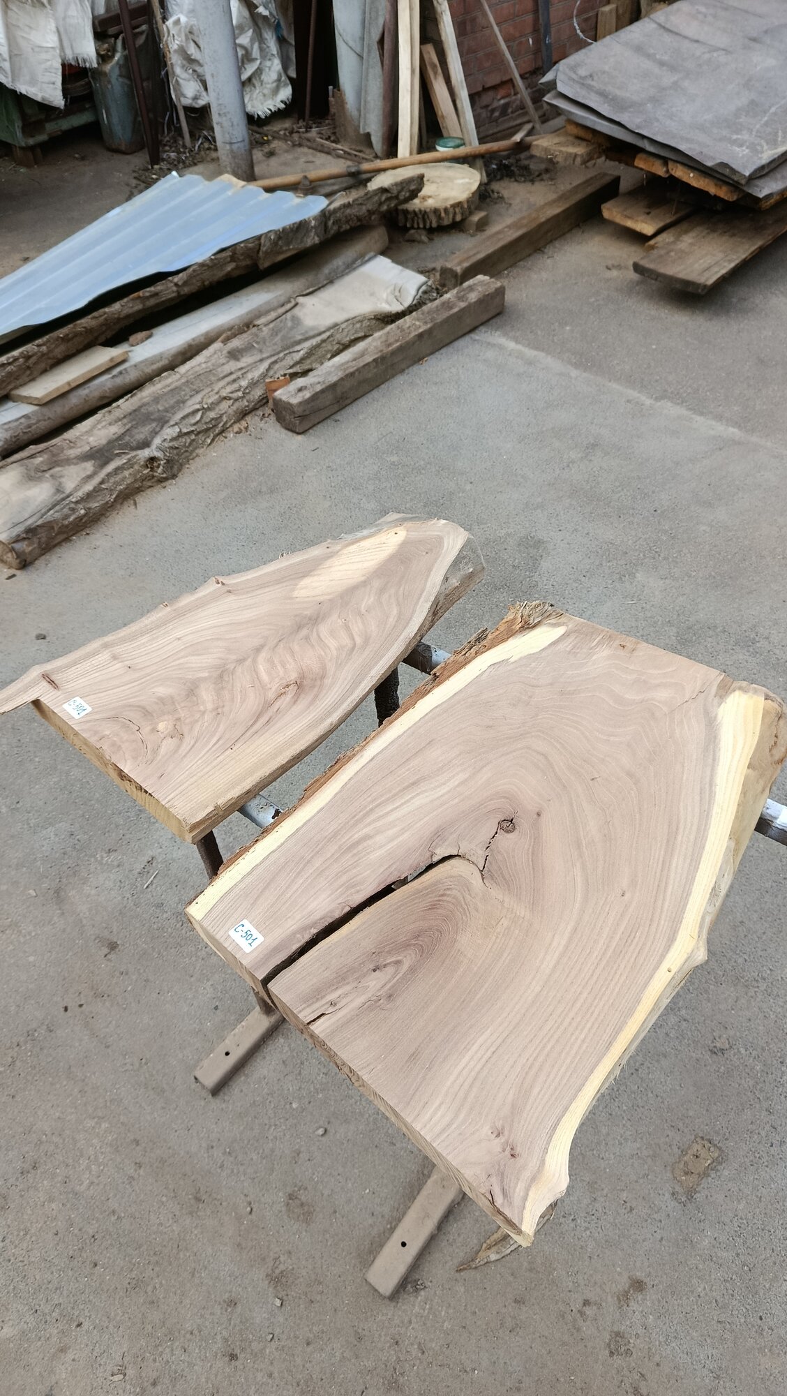 Спил из карагача, комплект из 2-ух штук ,57х38х3,5см,56х26х4,5см (С501) высушенный фрезерован, влажность 8-10%