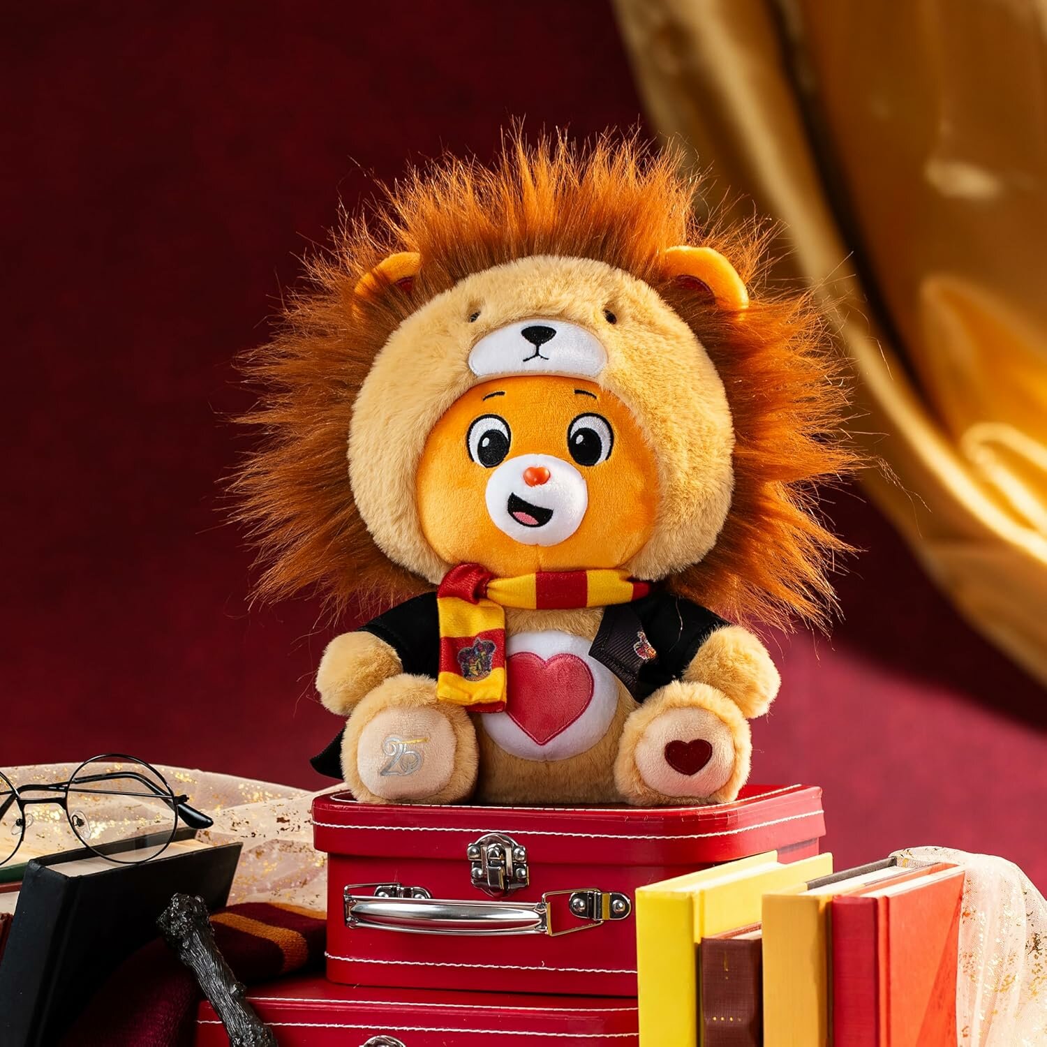 Плюшевый медвежонок Tenderheart Bear худи факультета Гриффиндор Care Bears Gryffindor Tenderheart Bear, 30 см