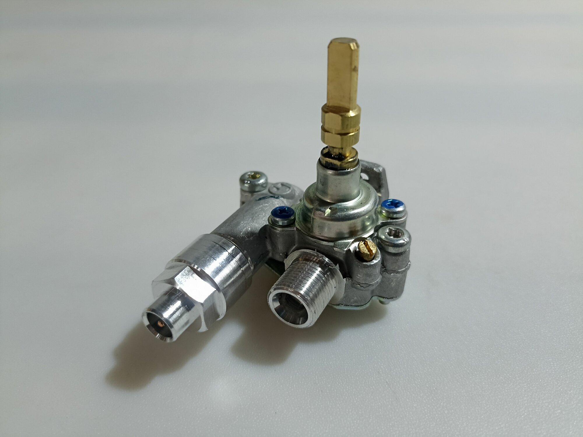 Кран газовый средней конф, для варочной поверхности газовой Hansa BHKS310301