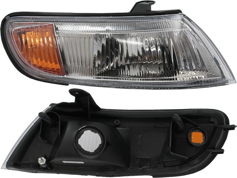 Габарит SAT ST-12-372R Toyota Corolla Ceres 92-99 Справа