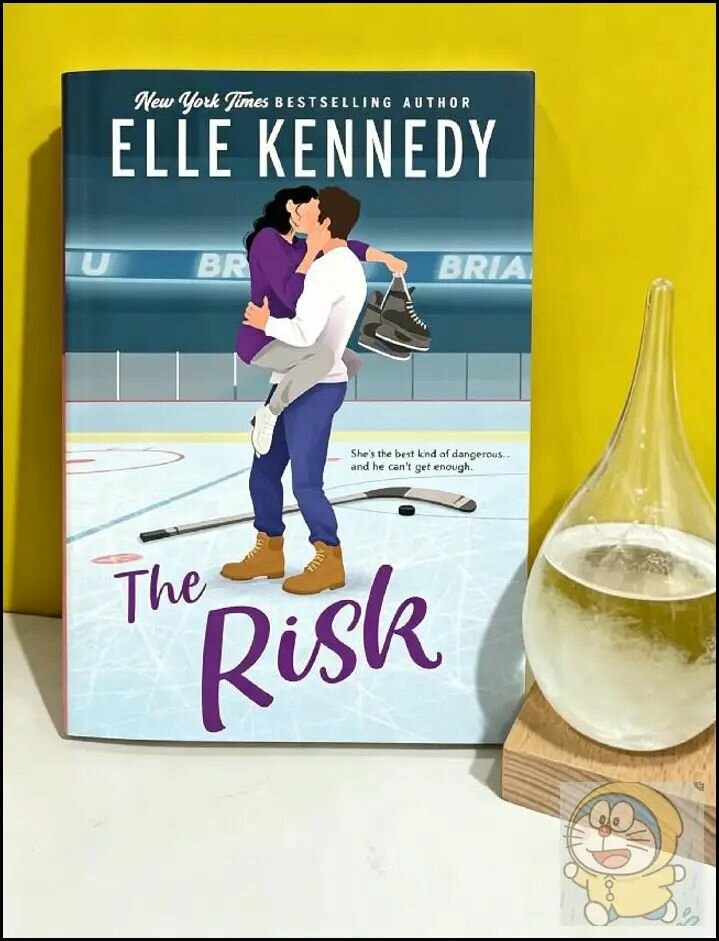 Книга The Risk Элли Кеннеди Молодёжный роман Хоккейная серия Briar U Английский язык