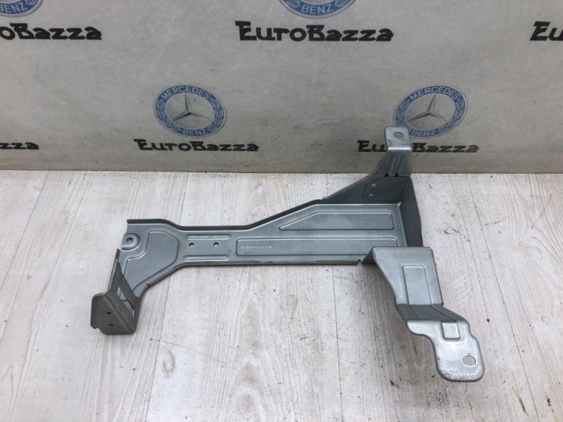 Кронштейн блока предохранителей Mercedes X204 A2045455340