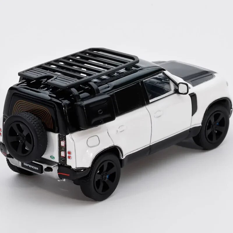 Модель автомобиля GCD 1:64 Range Rover/Defender из сплава — фото 1