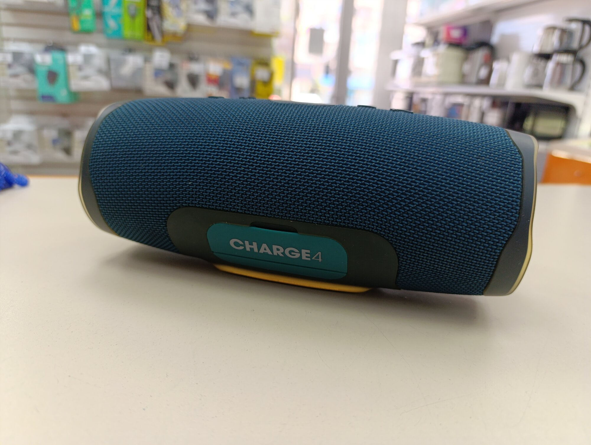 Динамик JBL Портативная акустическая система JBL Charge 4 синяя Уценка Б/У