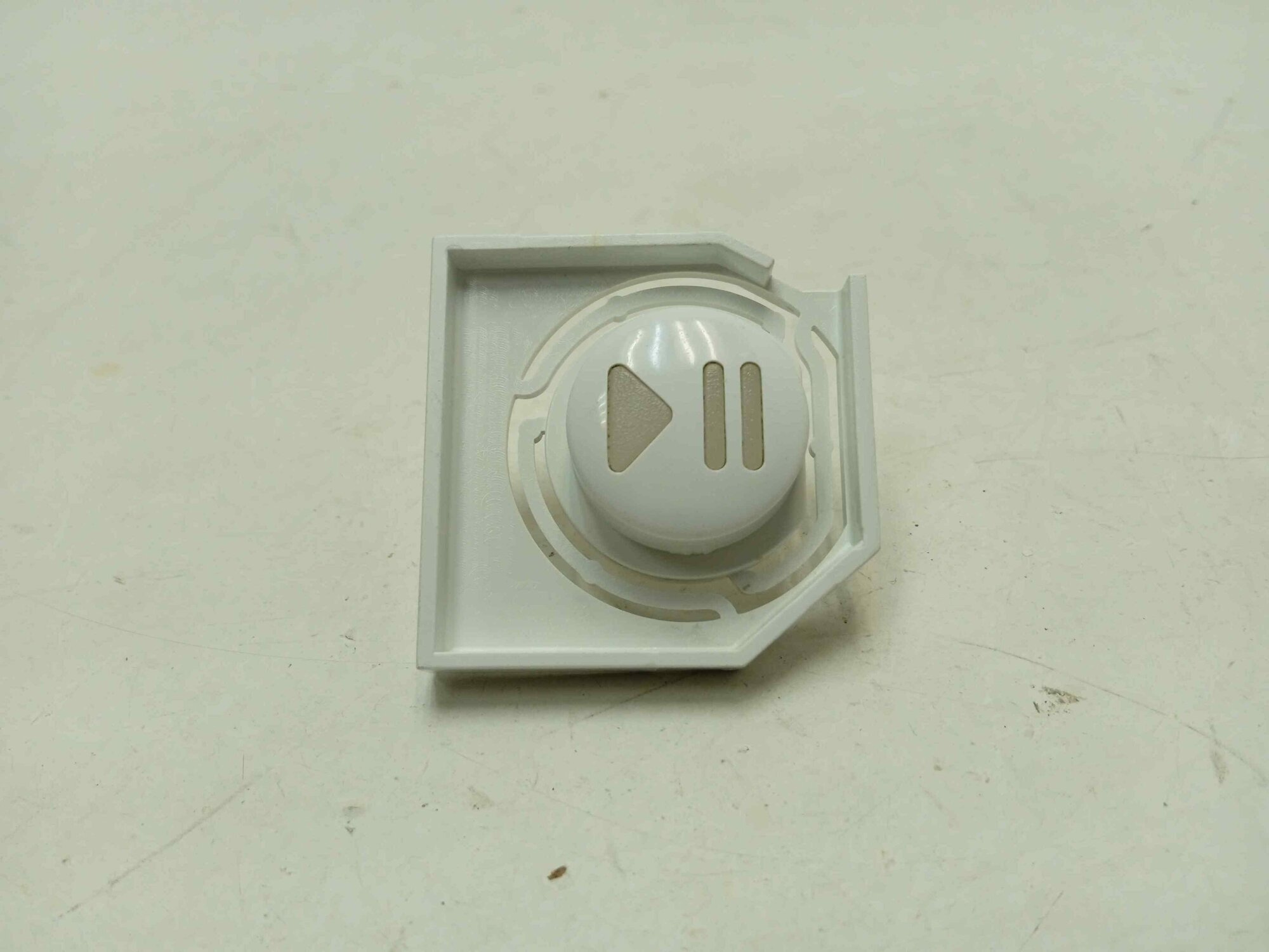 BWUA51051 кт181 Кнопка старт-пауза для стиральной машины Indesit BWUA51051 б/у