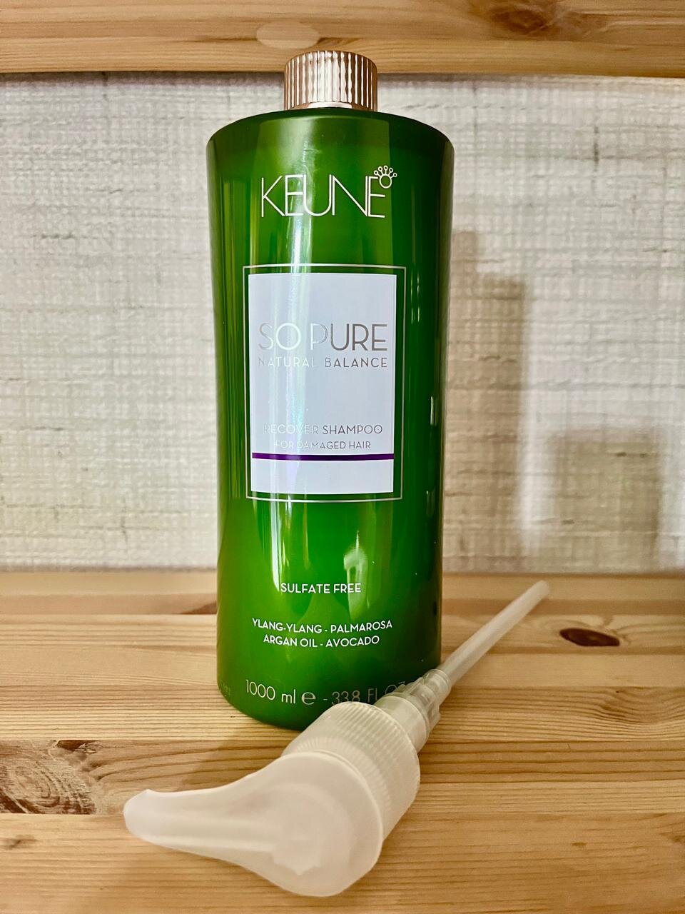 KEUNE SO PURE Восстанавливающий шампунь для повреждённых волос, 1000 мл, с дозатором