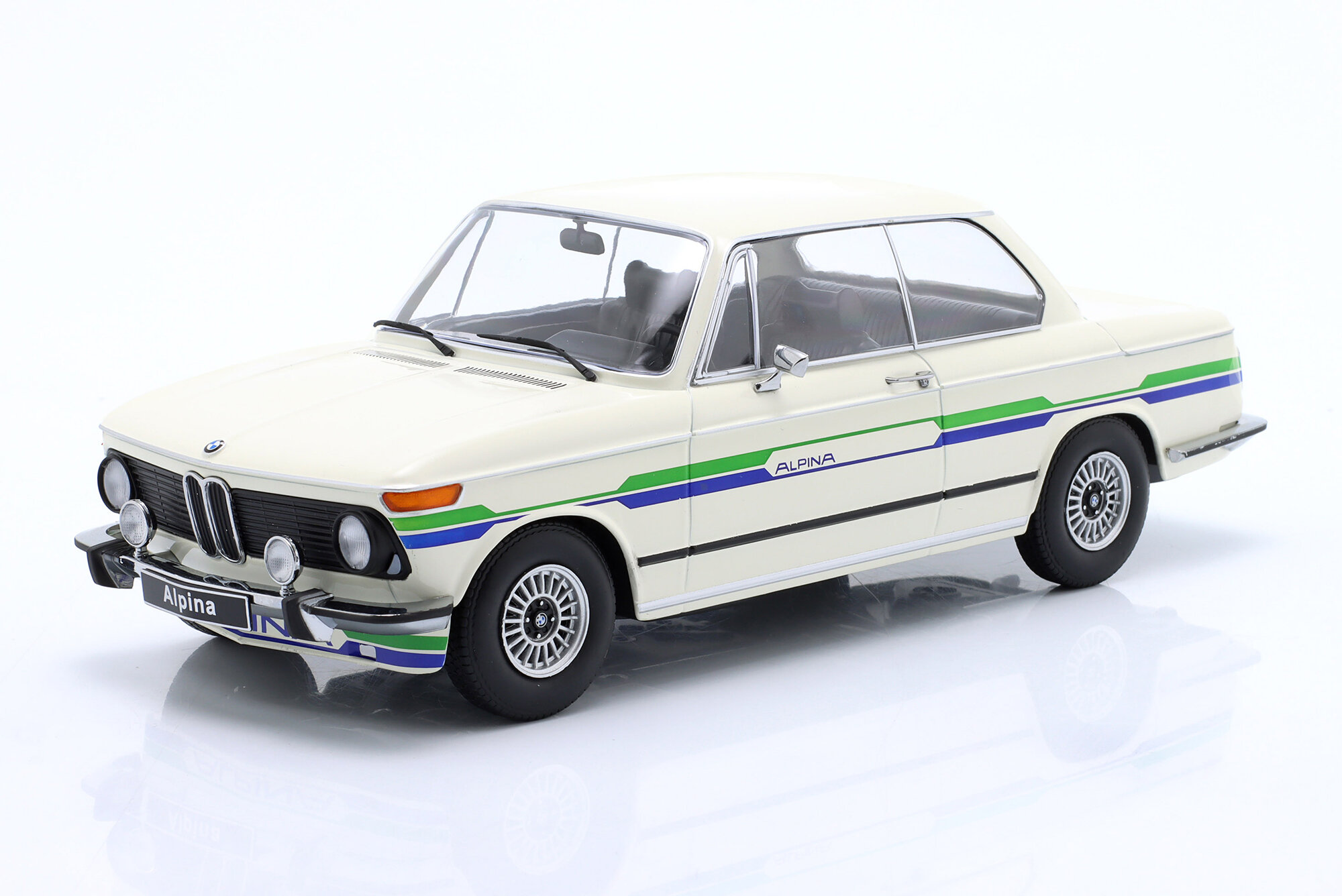 Модель коллекционная KK-SCALE Bmw 2002 alpina 1974 white