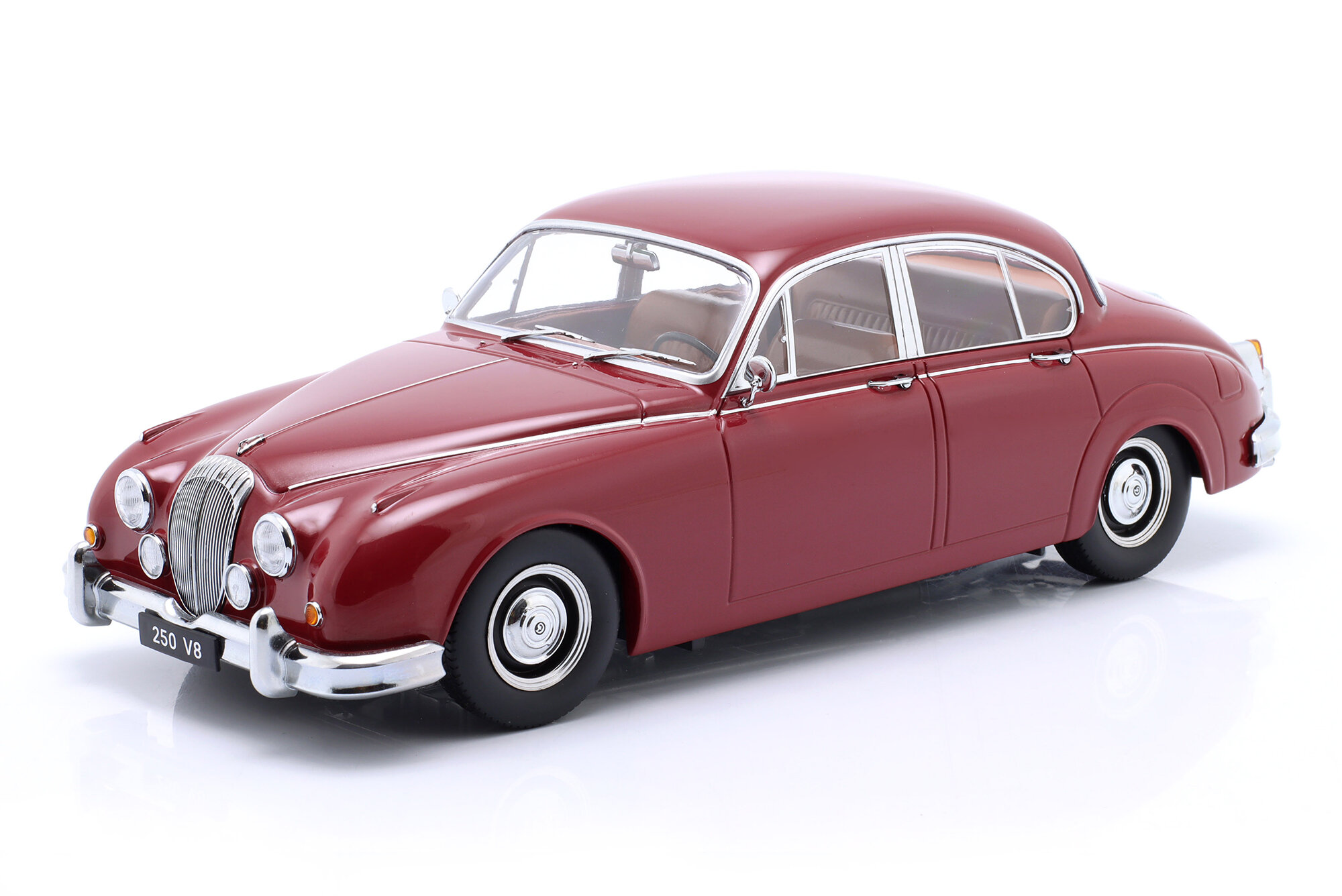 Модель коллекционная KK-SCALE Daimler 250 V8 lhd 1962 red