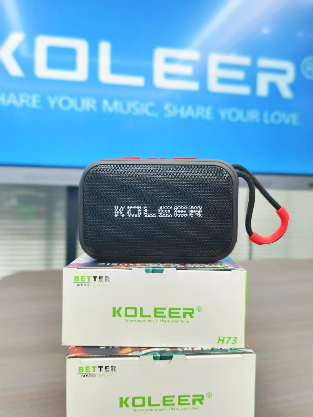 Koleer H73 Bluetooth-колонка с низким басом, портативная беспроводная наружная колонка в черном цвете