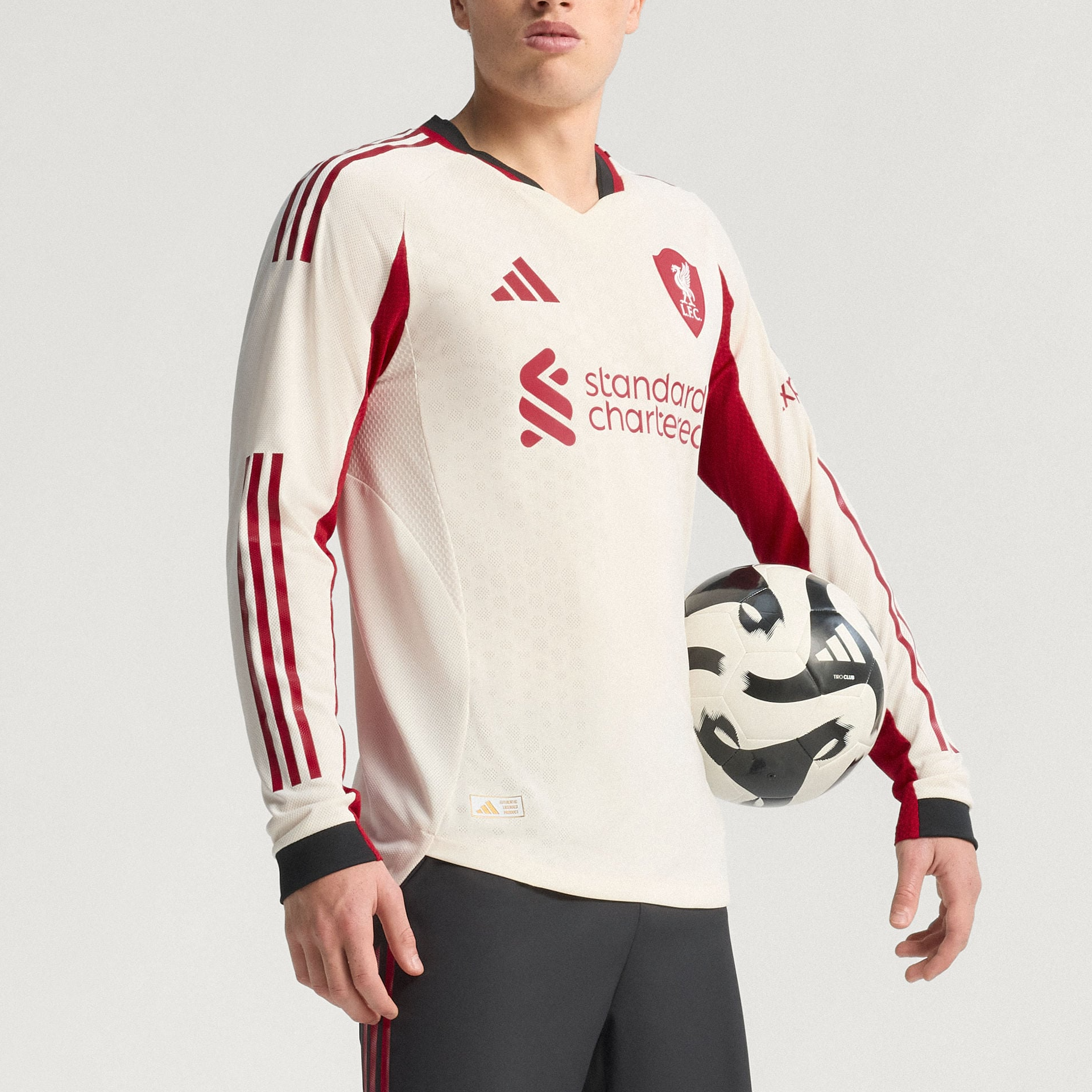 Форма спортивная adidas