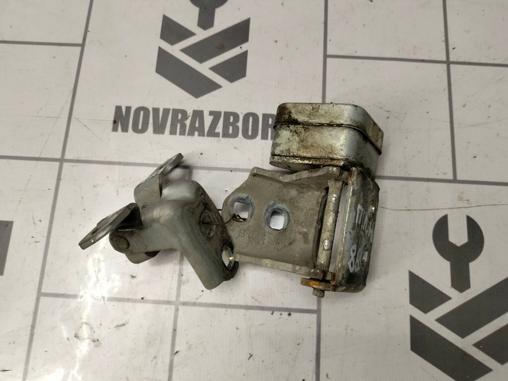 Петля двери Renault Megane 2 02-09