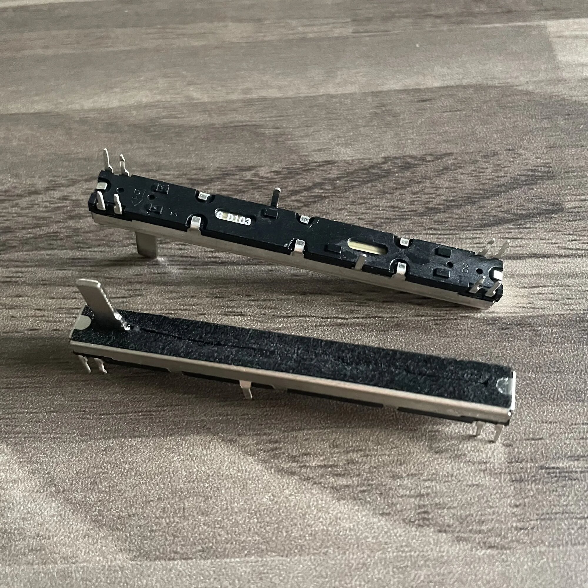 Регулятор громкости D10K dust strip, 10 шт
