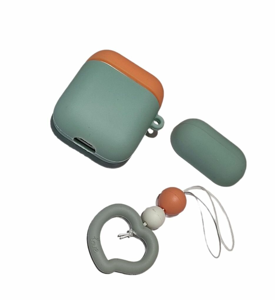 Силиконовый чехол для наушников Apple Airpods 1 и Airpods 2 / Защитный чехол на Эпл Аирподс 1 и Аирподс 2 с брелоком