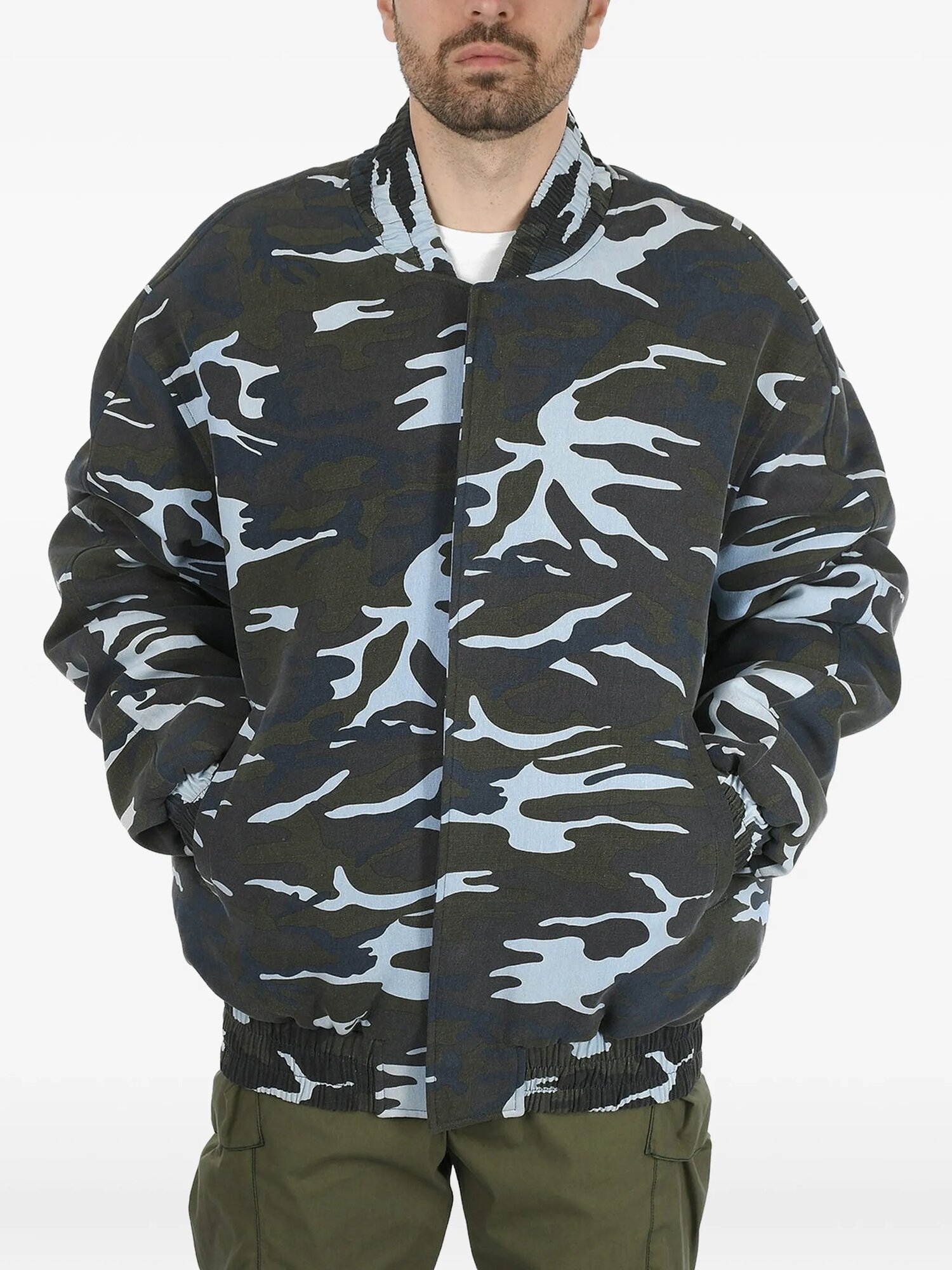 Куртка Camouflage-print oversized bomber jacket