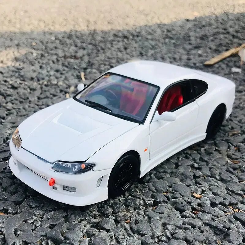 1:24 Nissan Silvia S-15 Alloy Sports Car Model, Коллекционная модель машины для взрослых, Игрушечный автомобиль с звуковыми и световыми эффектами для детей