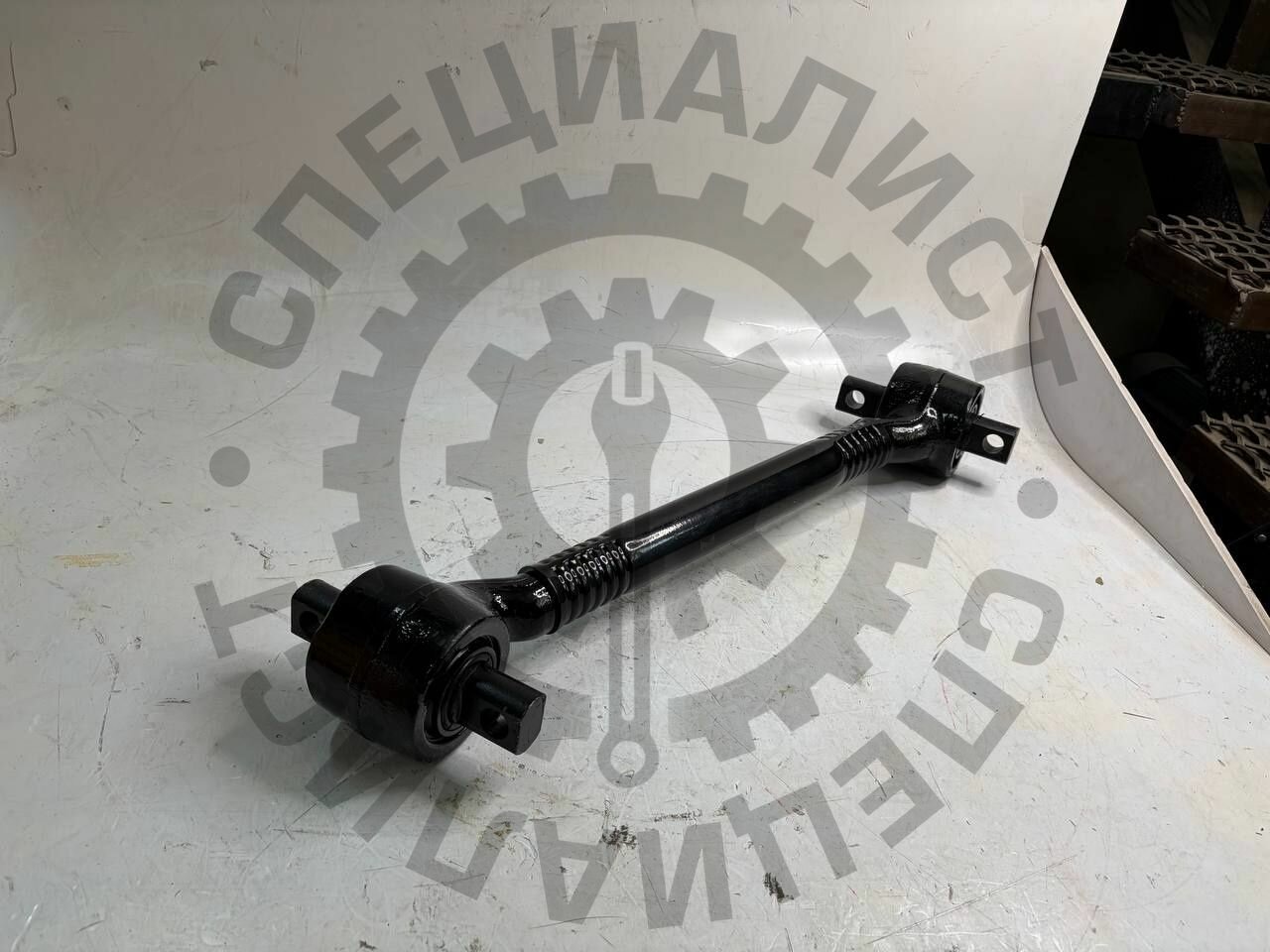 SHACMAN, SHAANXI F3000 Штанга реактивная нижняя 650х152хd21 ()