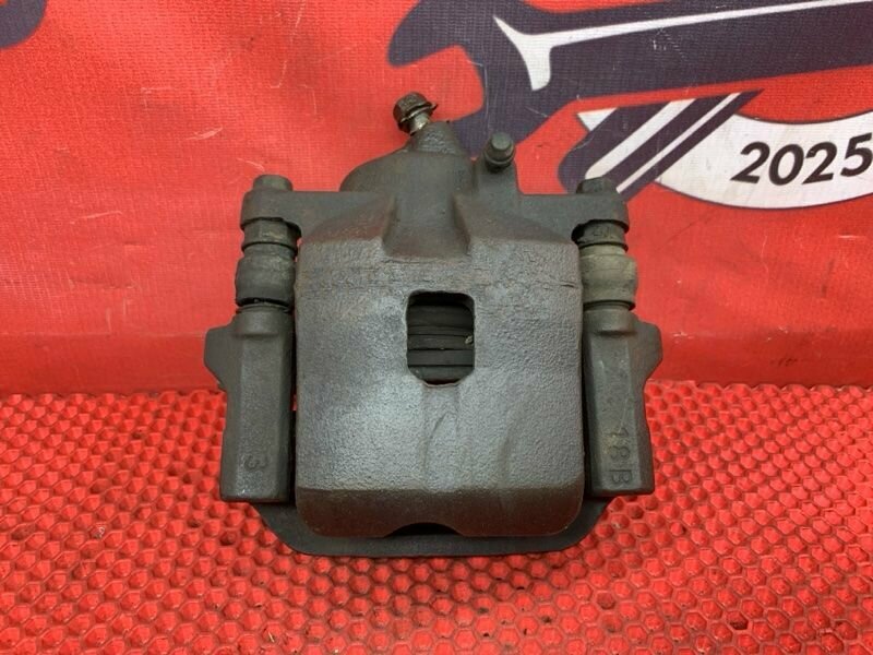 Суппорт тормозной Toyota RAV4 2003 4775042040 A20 ACA21 1AZ-FE, передний левый оригинал (с пробегом)